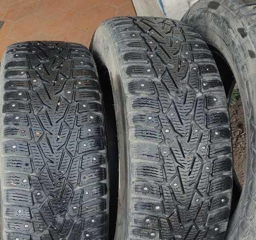 Nokian Tyres Hakkapeliitta 7 SUV 215/65 R16 102T