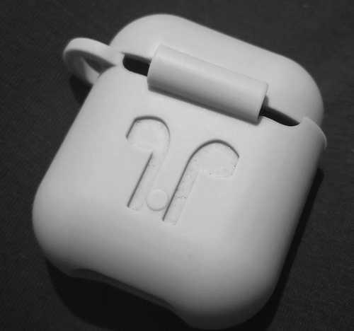 Чехол для наушников airpods