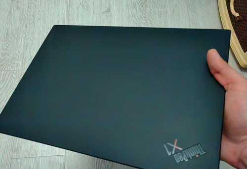 14" Lenovo ThinkPad X1 Carbon Gen 9, 256 ГБ, Core i5-1135G7, RAM 8 ГБ, Intel Iris Xe Graphics