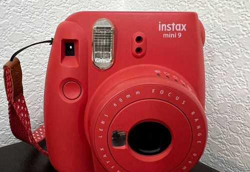 Полароид Instax mini 9