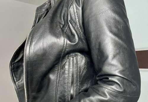 Куртка кожаная женская 42-44 размер