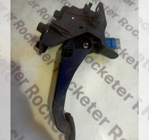 Педаль сцепления Renault Duster HSA H4MD430 2016