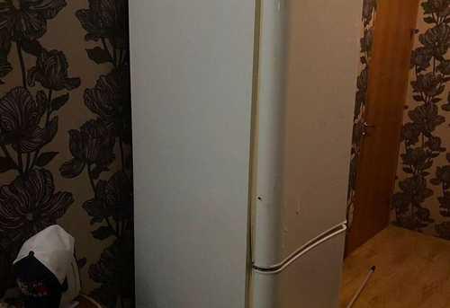 Продам Холодильник Индезит двухкомпресорный