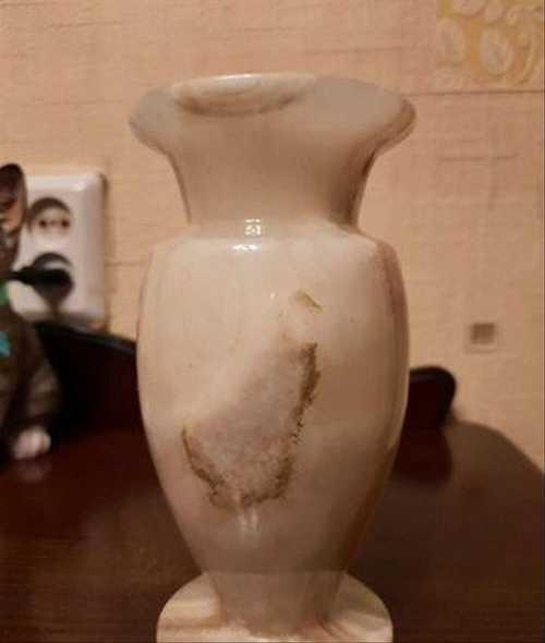 Мраморная ваза