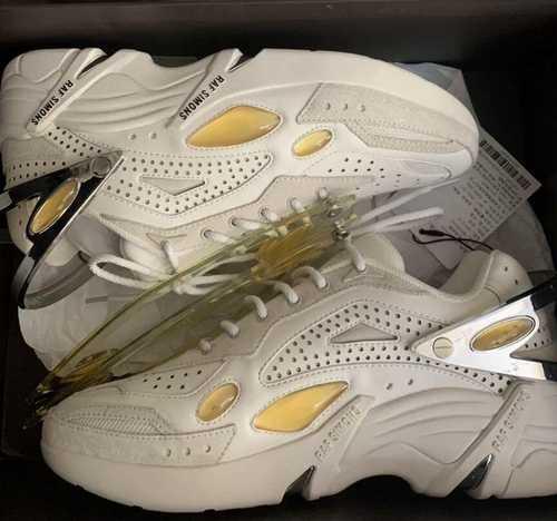 Raf simons cylon 21
