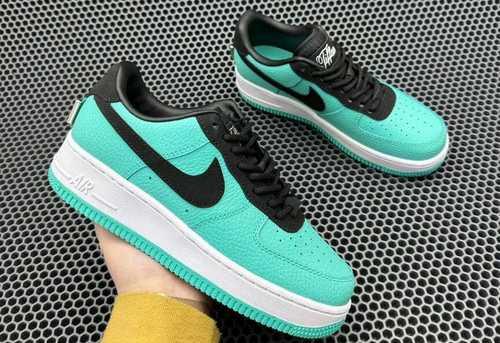 Nike Air Force 1 x Tiffany