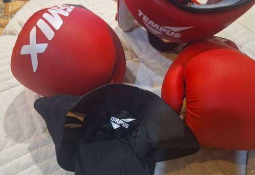 Шлем для мальчика перечатки для бокса