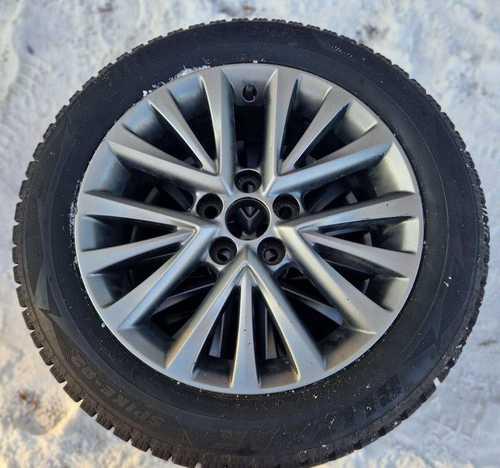 Bridgestone Blizzak Spike-02 215/55 R17 98T