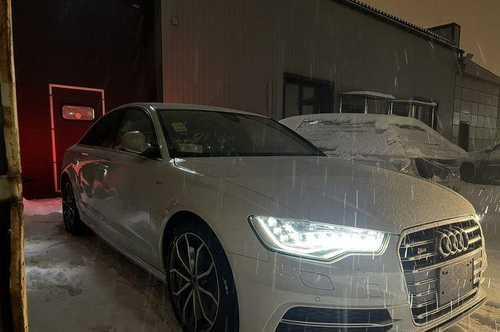 В разборе на разбор Audi S6 C7 4G