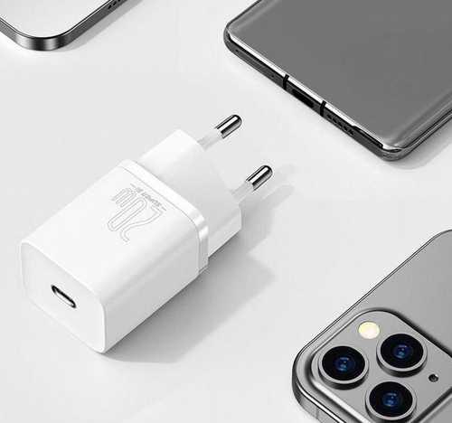 Адаптер с кабелем iPhone Type-C-Lightning 20W Base