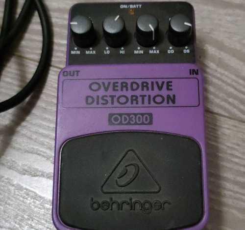 Гитарная педаль behringer