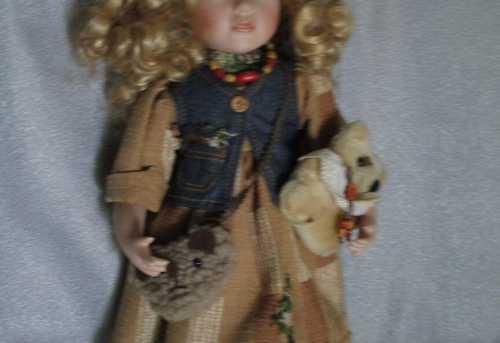 Кукла фарфоровая коллекционная Англия