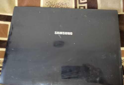 15.4" Samsung NP-R560, 320 ГБ, Core 2 Duo P9500, RAM 3 ГБ, GeForce 9600M GT 0.5 ГБ