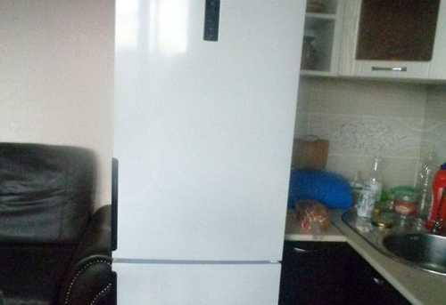 Продам холодильник Ariston Hot Point