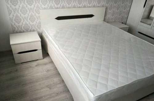 Кровать "Валенсия" двуспальная с матрасом