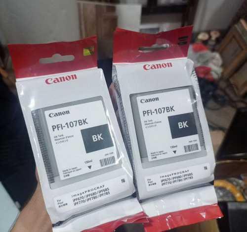 Картридж Canon PFI-107BK