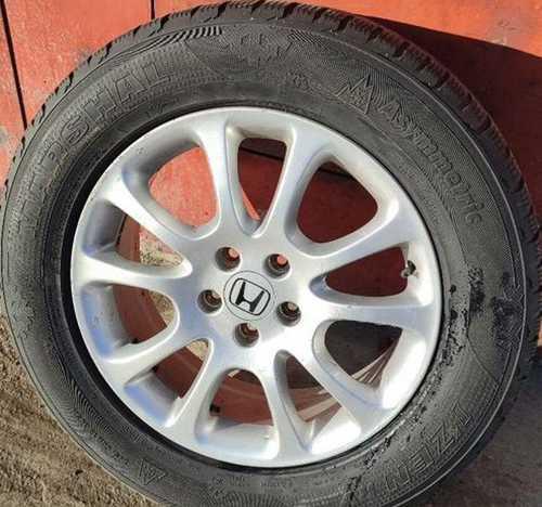 Резина 245/60 r18   диски Honda