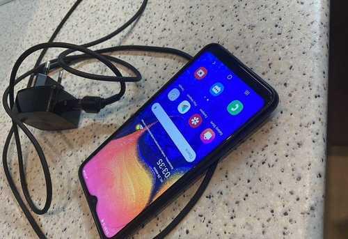 Samsung Galaxy A10, 2/32 ГБ