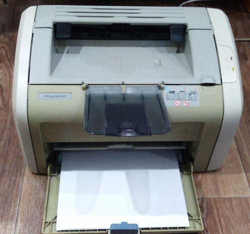 Лазерный принтер HP laserJet 1020