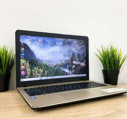 Ноутбук Asus Vivibook 15.6" Intel 4 ядра/SSD/3