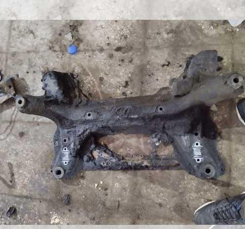 Передний подрамник Citroen c5