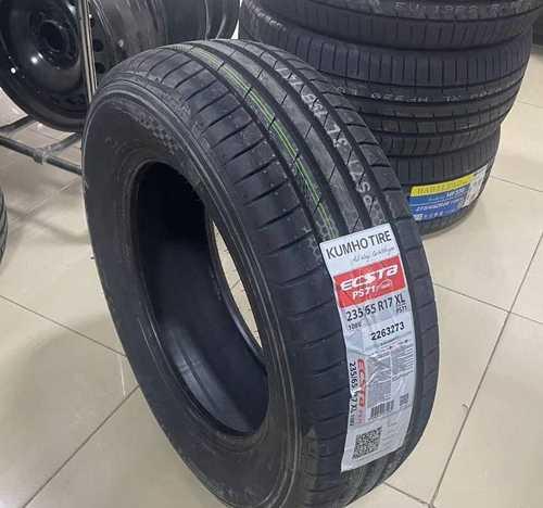 Kumho Ecsta PS71 SUV 235/65 R17 108V