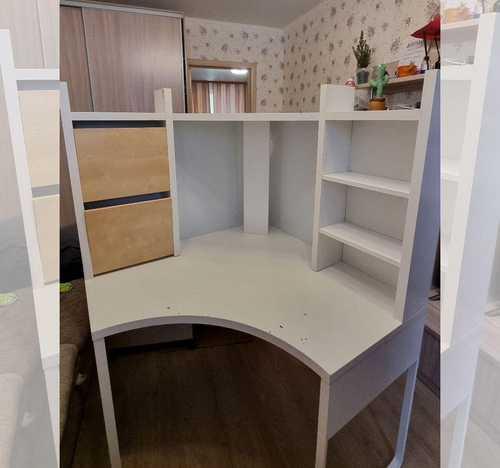 Стол IKEA micke