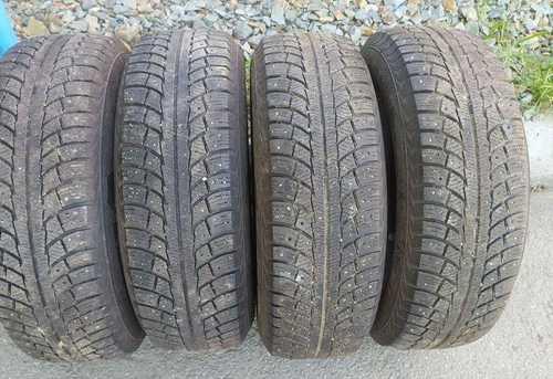 Gislaved Nord Frost 5 215/70 R16