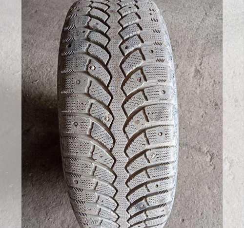 Bridgestone Blizzak Spike-01 195/60 R15 88T