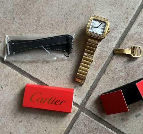 Часы Santos de cartier женские золото