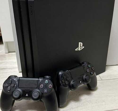 Ps4 pro 1tb   160 игр