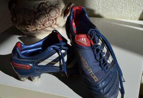 Футбольные бутсы adidas predator