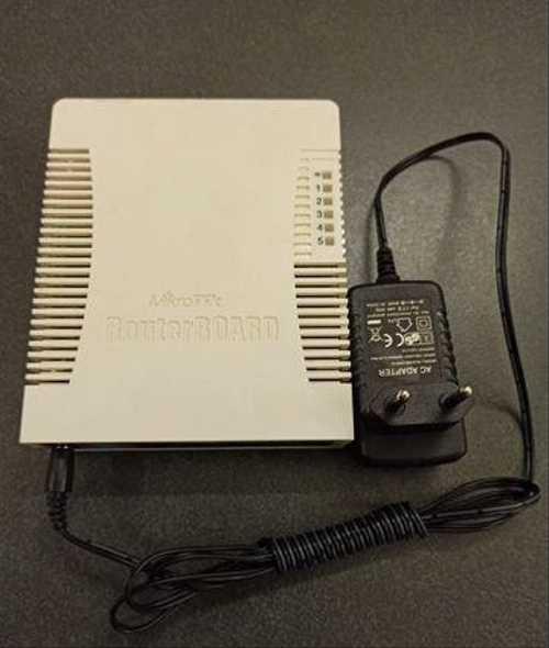 Крутой Wifi роутер Mikrotik RB751G-2HnD