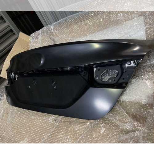 Крышка багажника Toyota Camry (70) 6440133760