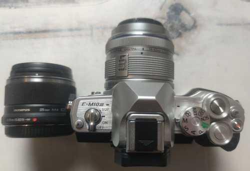 Фотоаппарат Olympus OM-D E-M10 III kit 14-42