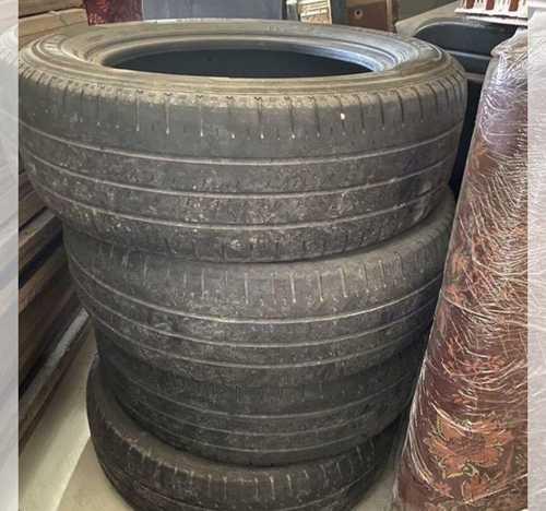 Nexen Roadian CT8 215/65 R17