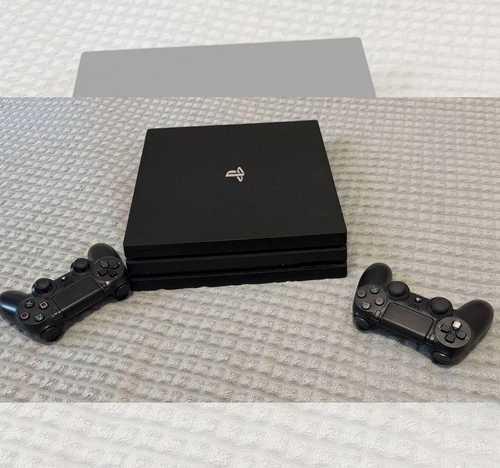 Sony Playstation 4 pro 1tb 2 геймпада