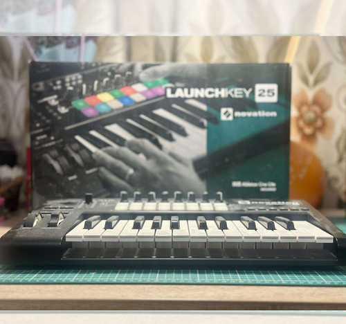 Novation launchkey 25 MK2