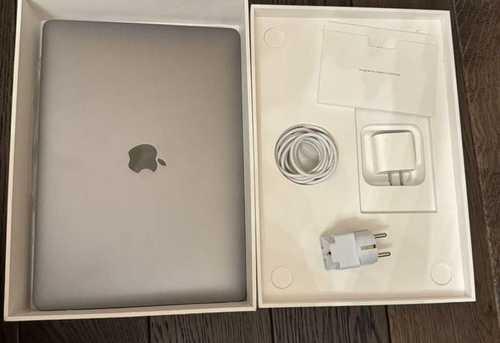 Apple MacBook air 13 inch 256 gb retina