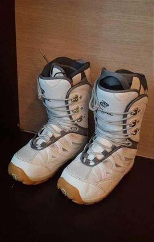 Сноубордические ботинки Nike, Bone