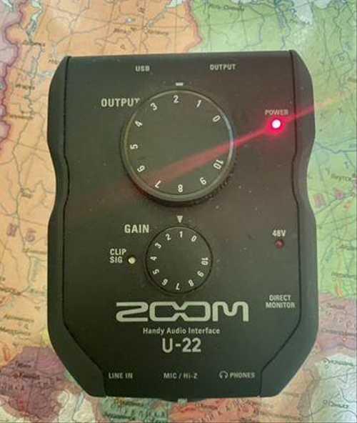 Zoom u-22 аудио-интерфейс