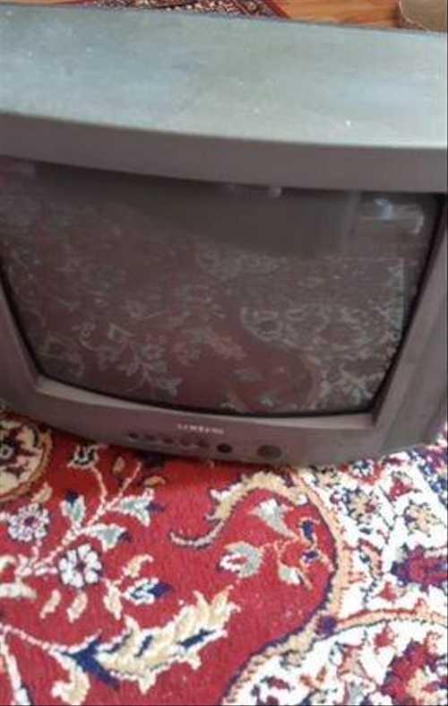Телевизор samsung рабочий продаю