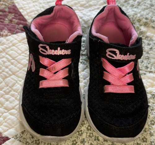 Кроссовки skechers