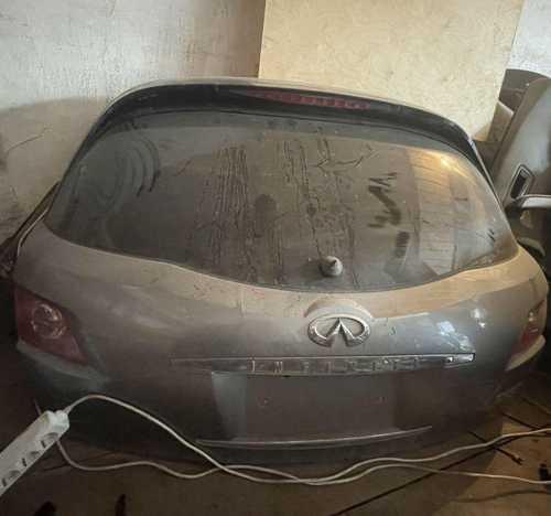 Крышка багажника infiniti fx35