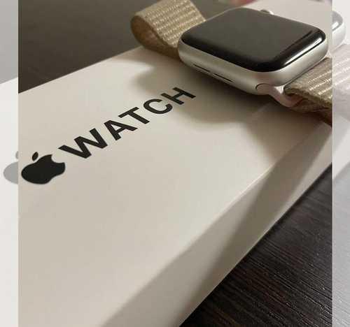 Часы apple watch se 40 mm