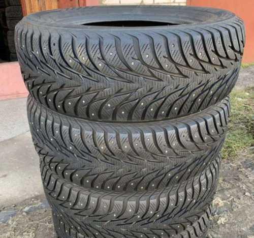Yokohama 104ZR 235/60 R17 T