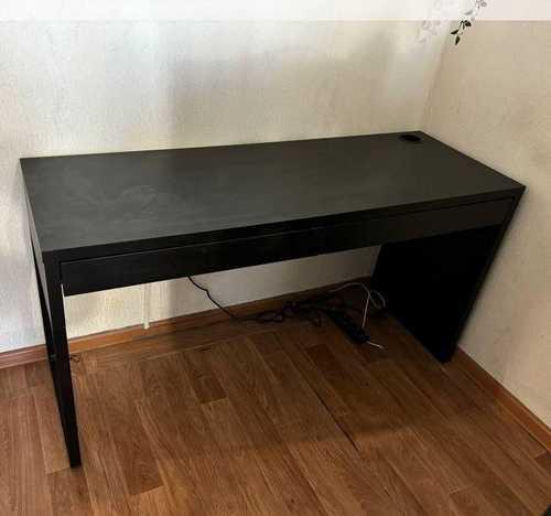 Письменный стол IKEA
