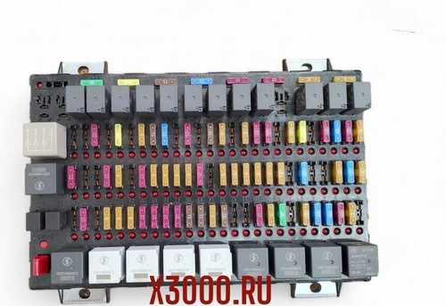Блок предохранителей shacman X3000 DZ97189584380