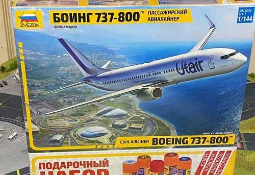 Сборная модель самолета Boeing 737-800 Utair