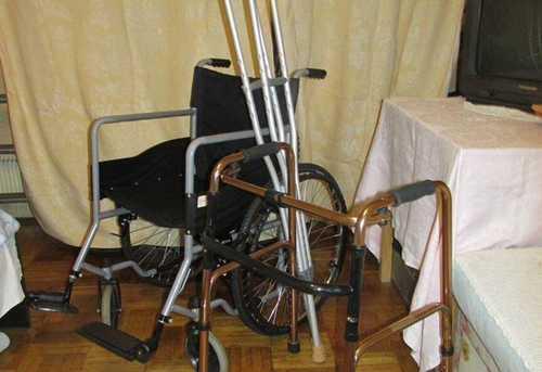 Инвалидная коляска / ходунки / костыли